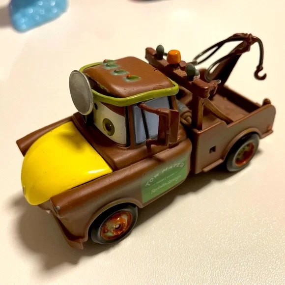 Tow Mater Disney Pixar